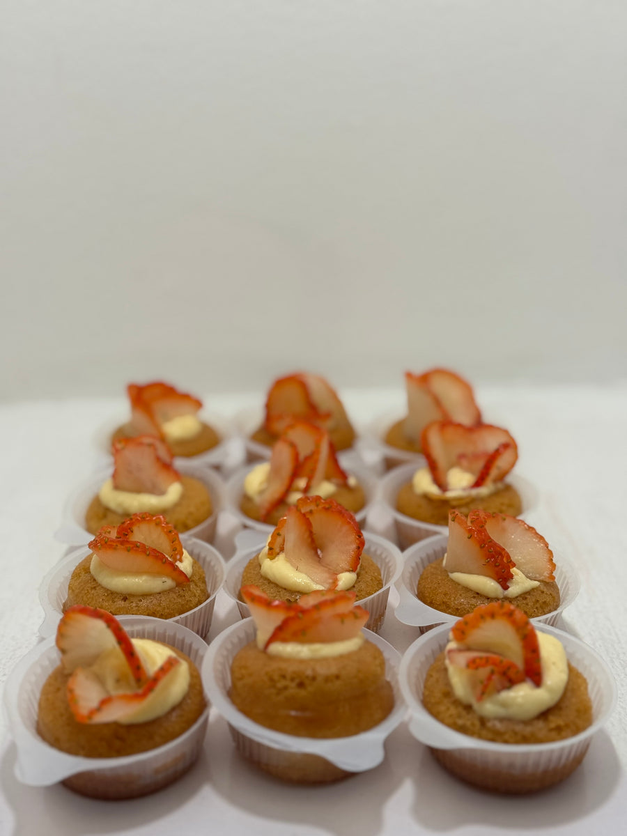 Mini Baba with Rum and Strawberry "12 Pcs" – F Taste of France